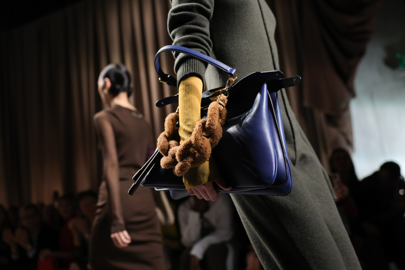 Divatos táskák a kifutókról: 2024/2025-ös őszi-téli trendek