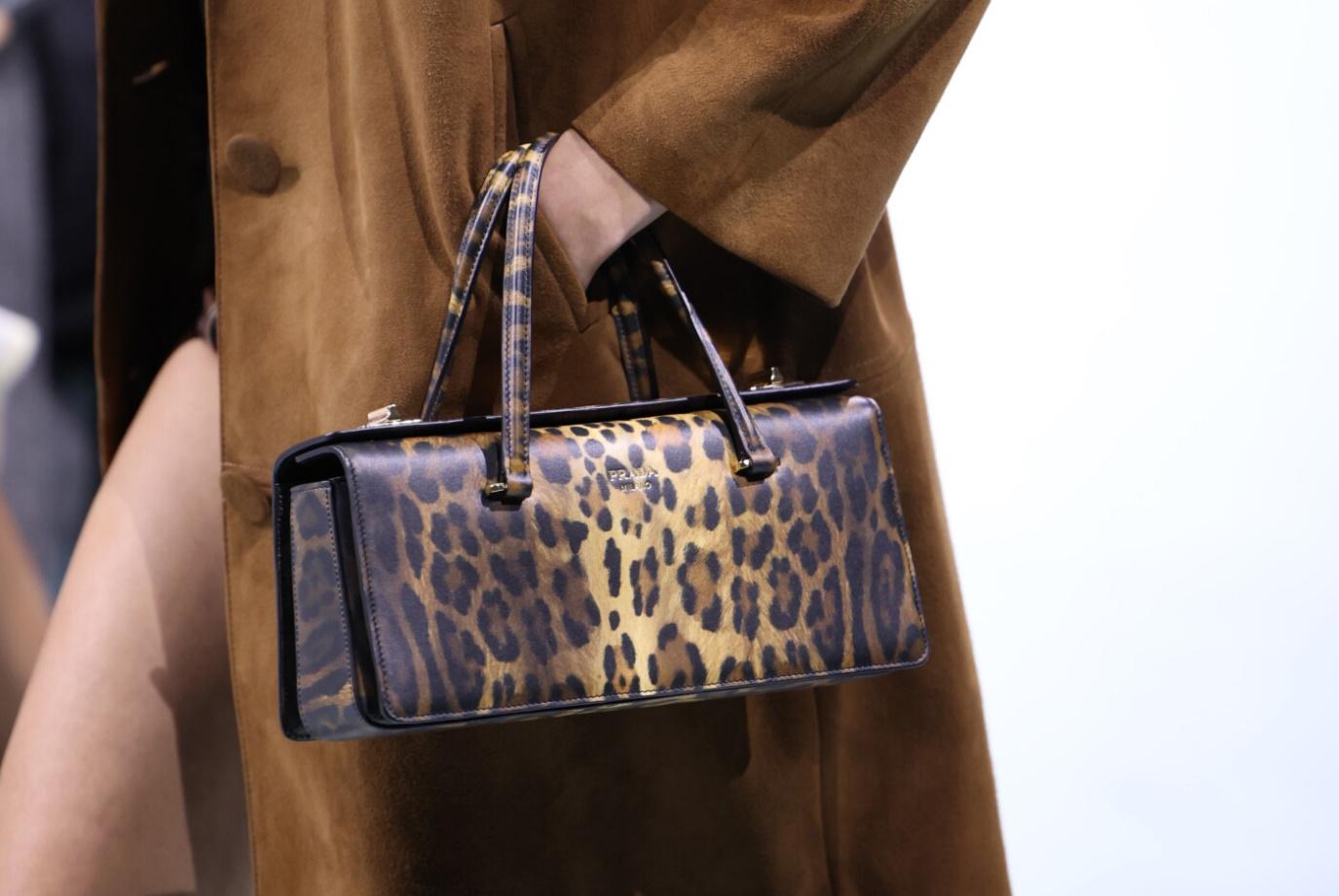 Divatos táskák a 2025-ös tavaszi-nyári szezonban